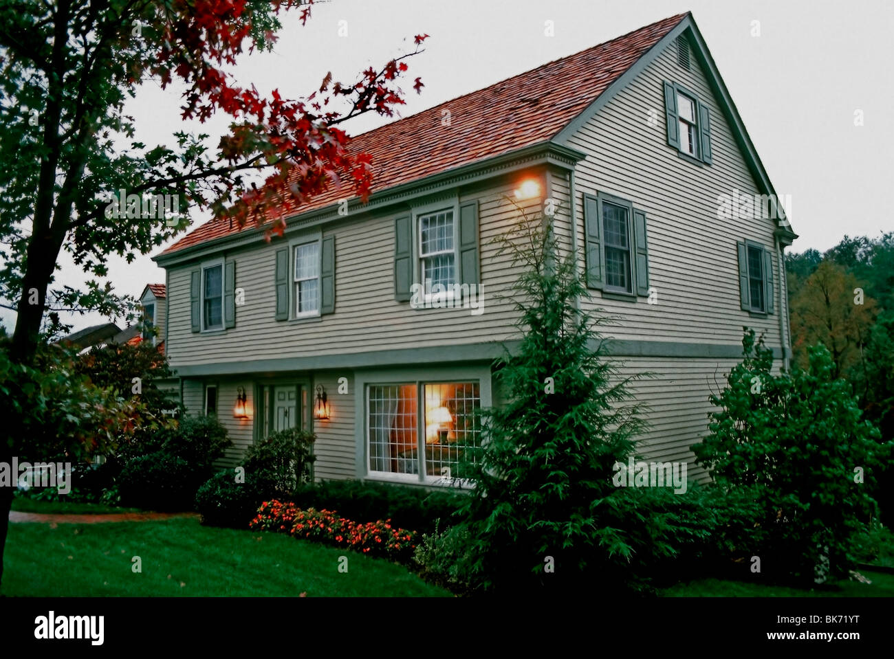 U s a of wooden family home hi-res stock photography and images - Alamy