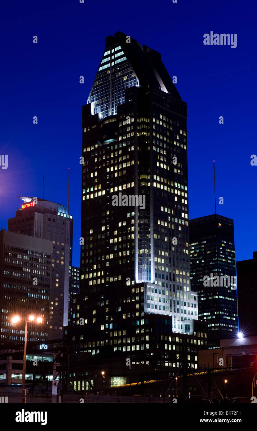 Montreal night sky hi-res stock photography and images - Alamy