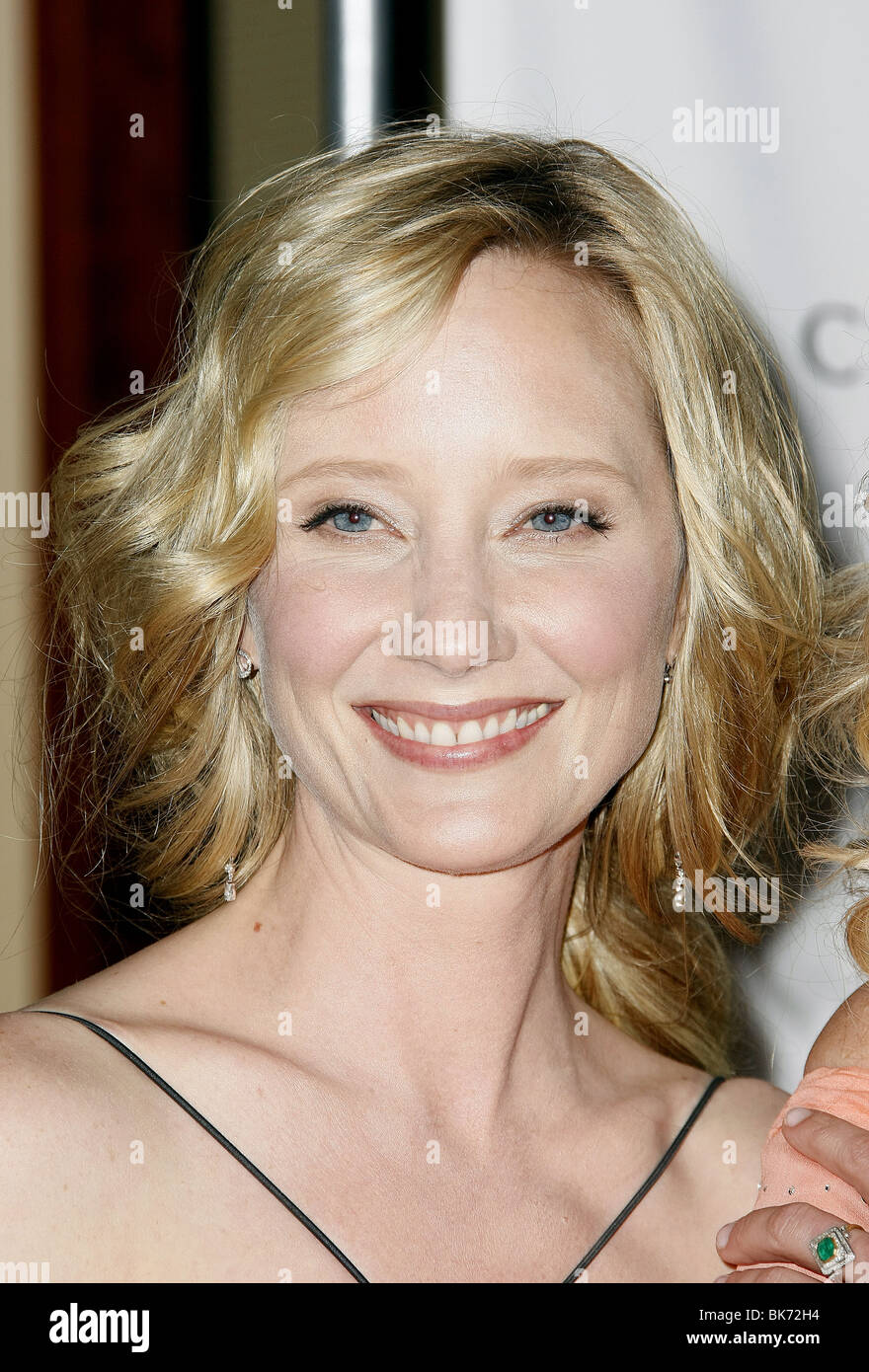 ANNE HACHE 15TH RACE TO ERASE MS GALA CENTURY CITY LOS ANGELES USA 02 ...