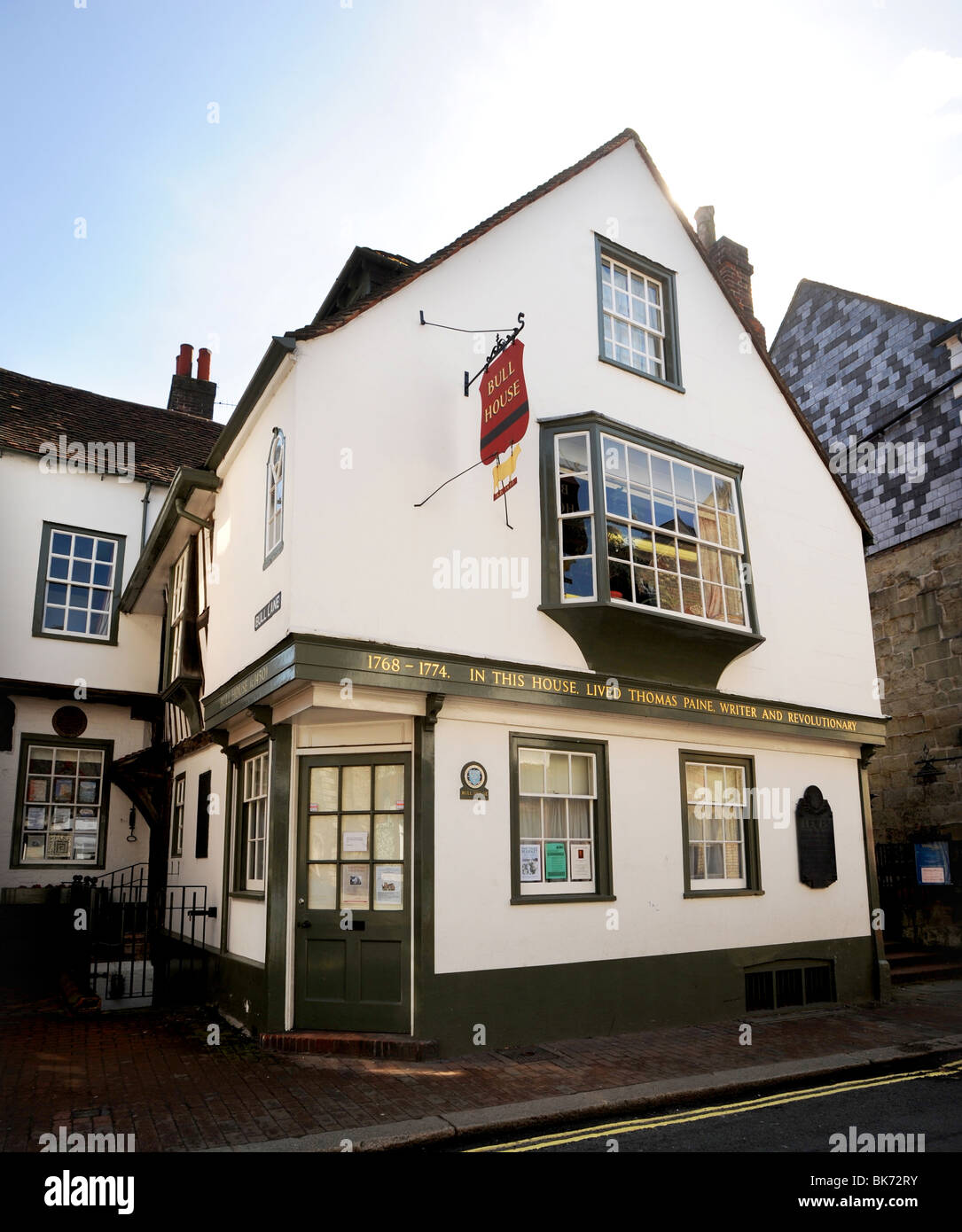 Bull house in Lewes High St the former home of Thomas Paine Stock Photo ...