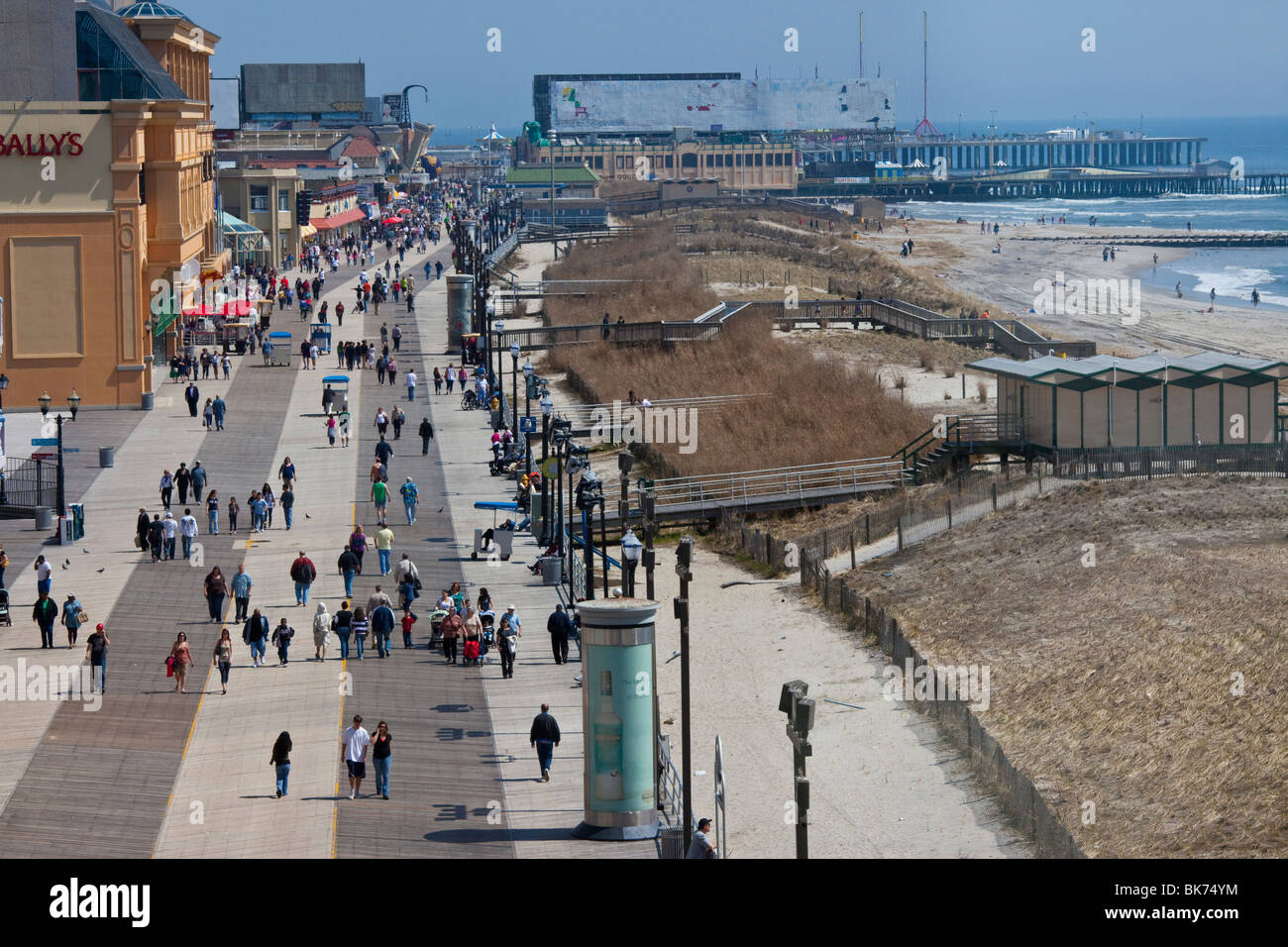 Atlantic city boardwalk beach hi-res stock photography and images - Alamy