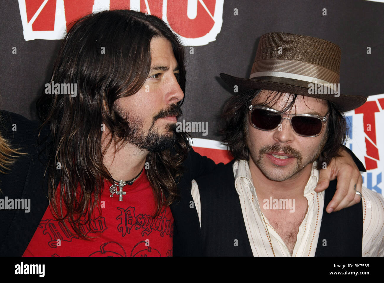 Dave grohl vh1 rock homors hi-res stock photography and images - Alamy