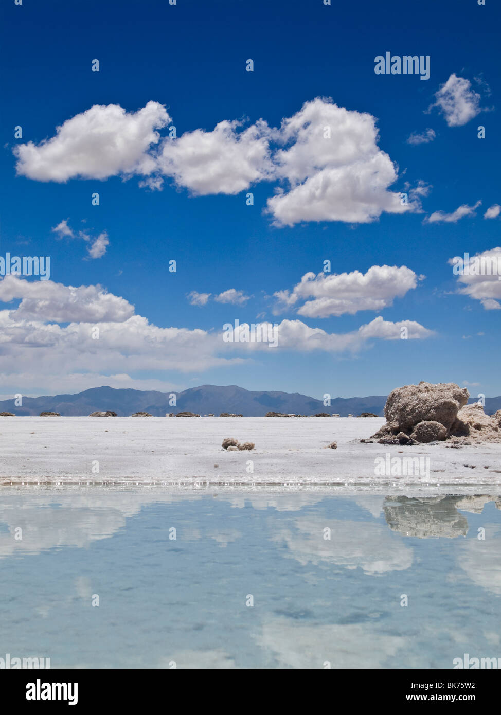 Desert salt water hi-res stock photography and images - Alamy
