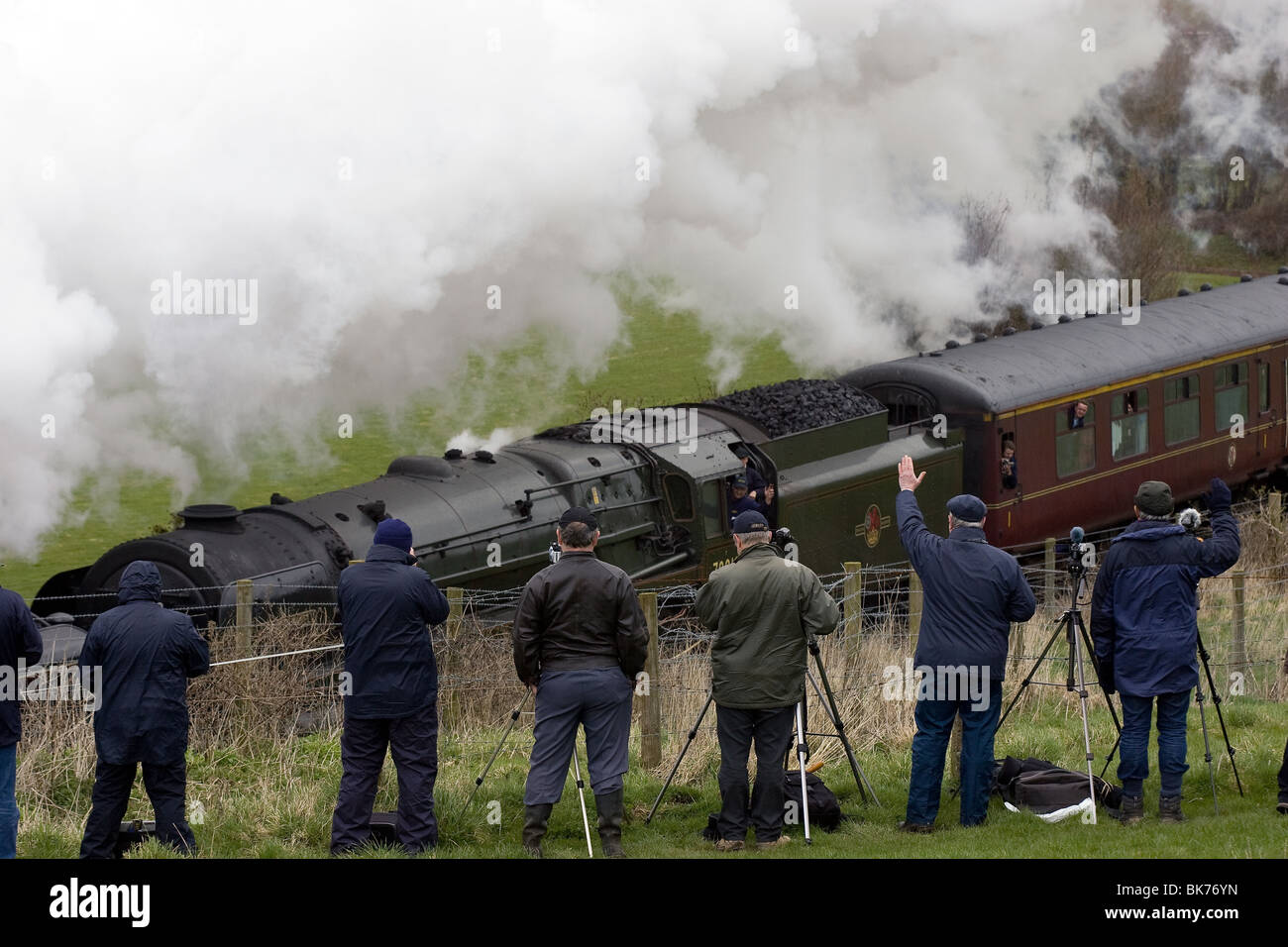 Trainspotting and trainspotters hi-res stock photography and images - Alamy