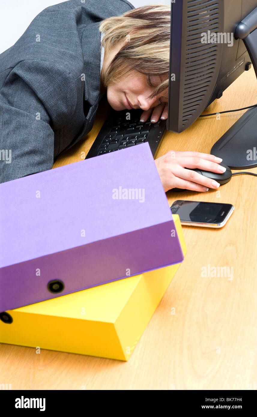 Female office worker hi-res stock photography and images - Alamy