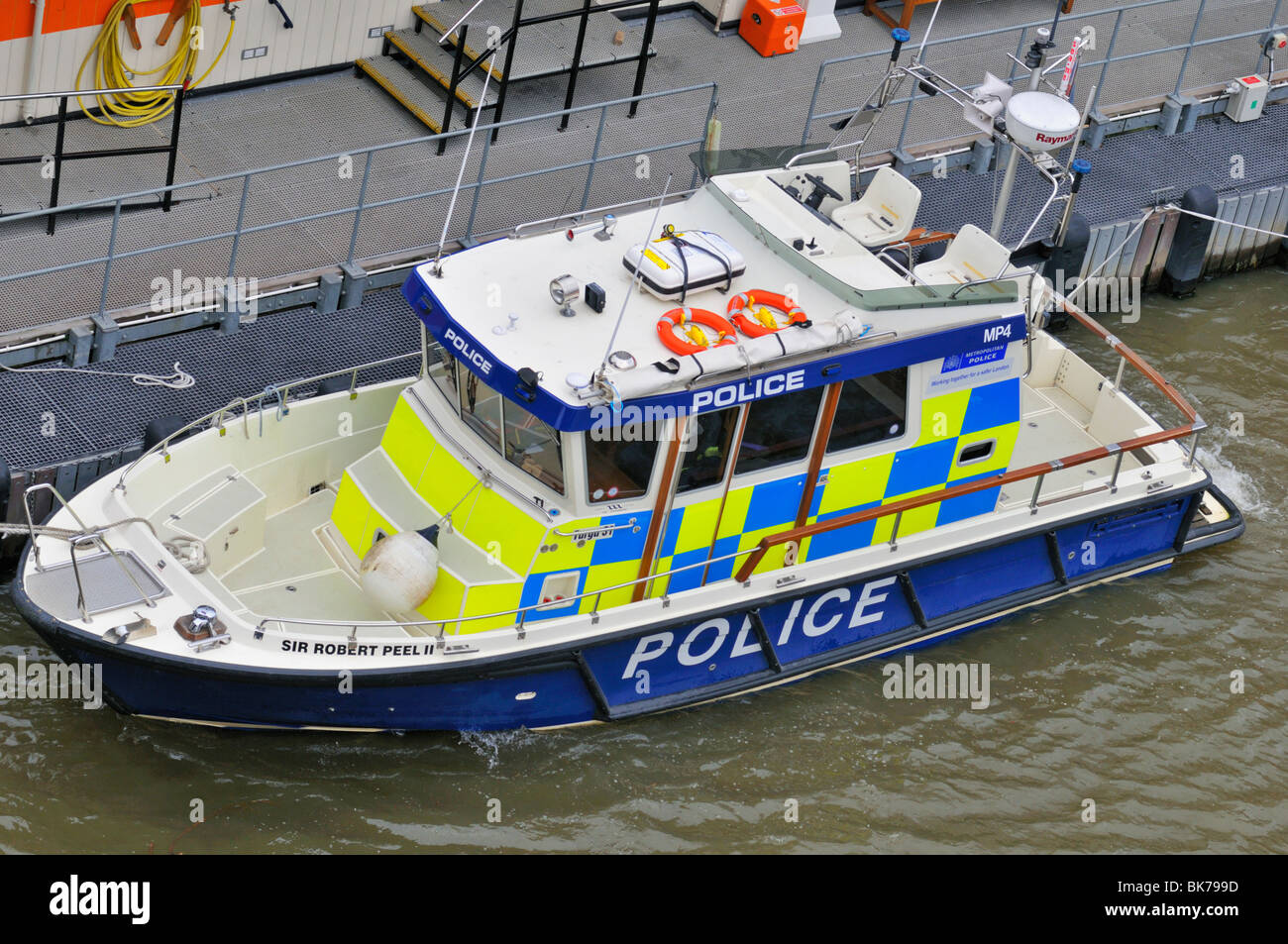 Metropolitan police boat hi-res stock photography and images - Alamy