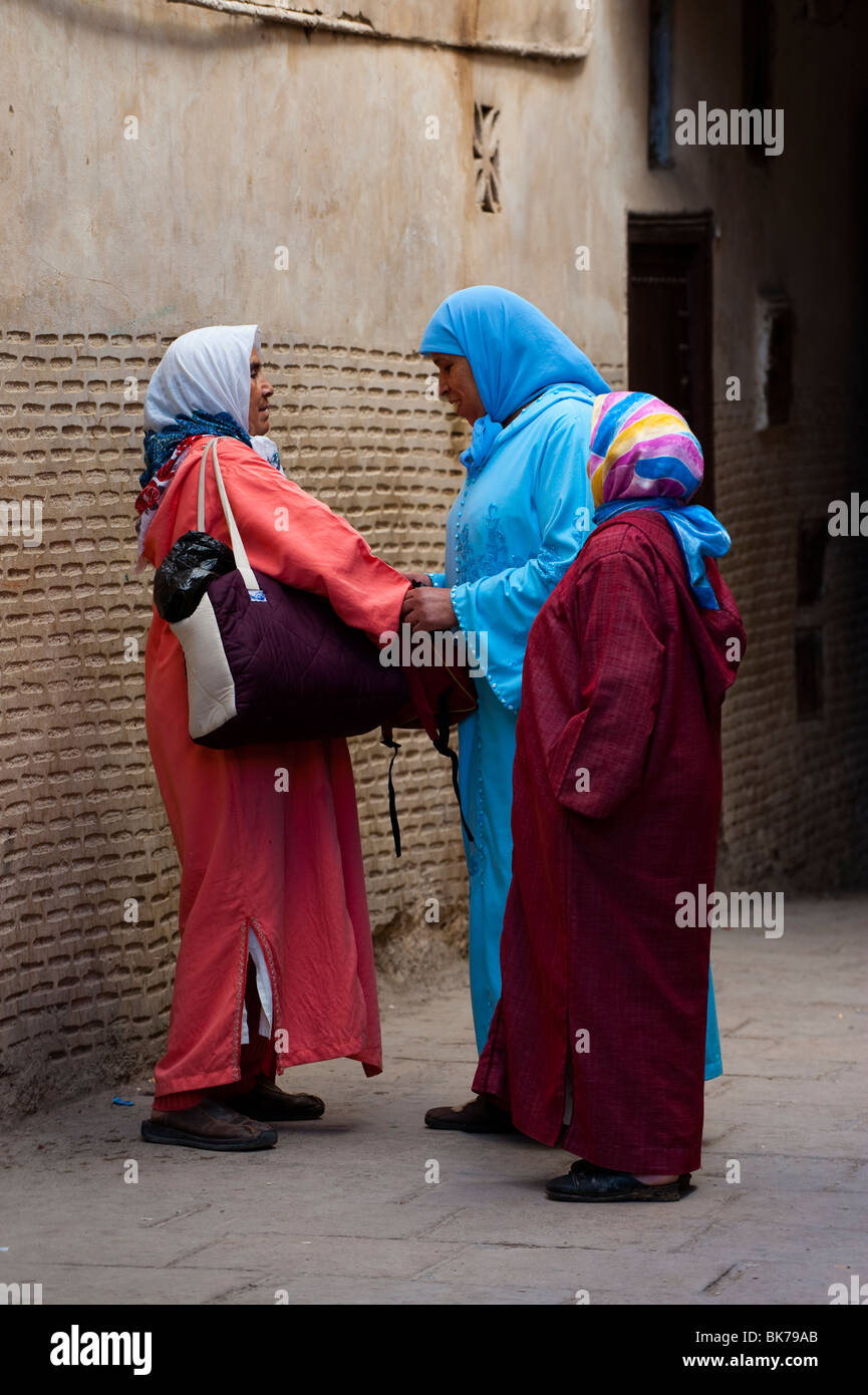 Moroccan women chatting, Fez, Morocco Stock Photo - Alamy
