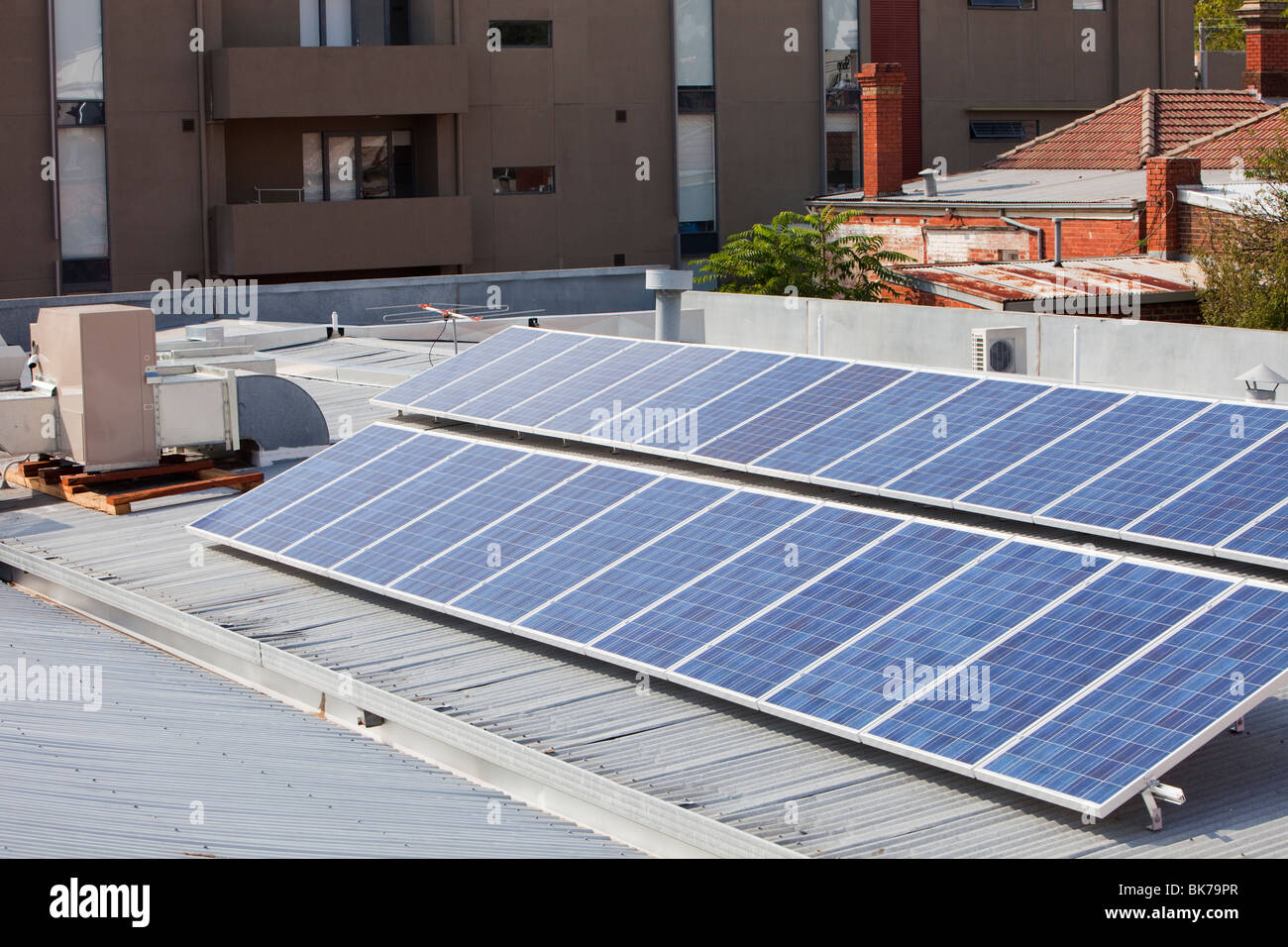 Solar panel shop hi-res stock photography and images - Alamy
