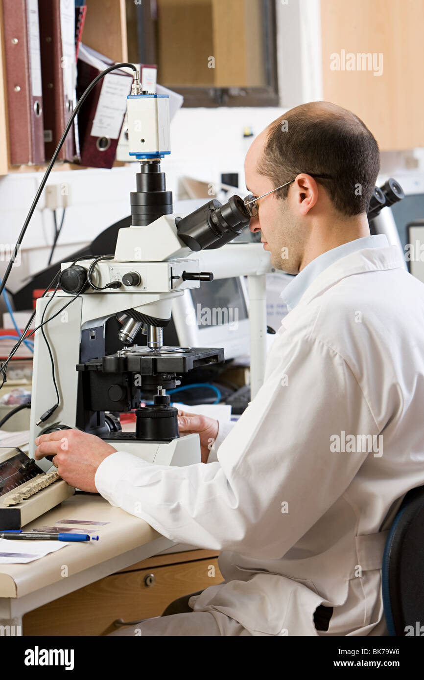 Microscope glasses hi-res stock photography and images - Alamy