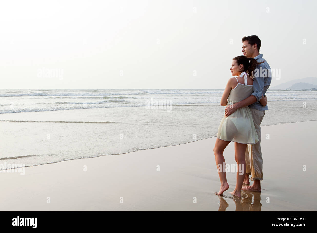 Indian married couple goa beach hi-res stock photography and images - Alamy