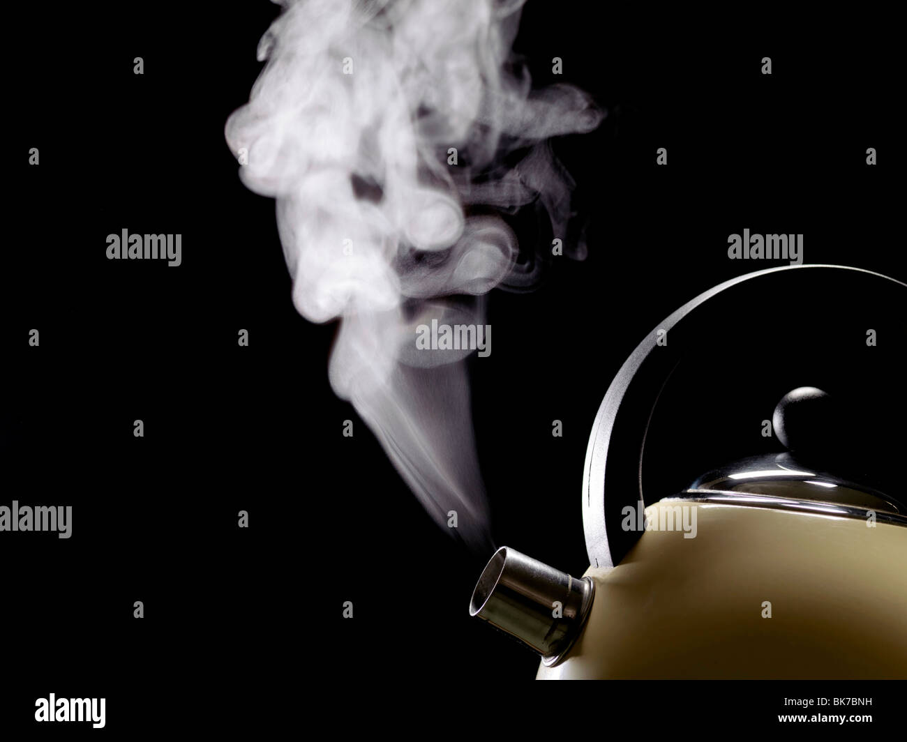Steam kettles hi-res stock photography and images - Alamy