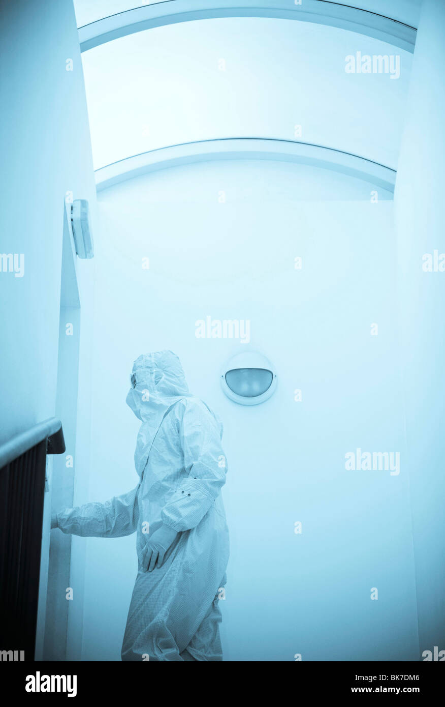 Biohazard door man hi-res stock photography and images - Alamy
