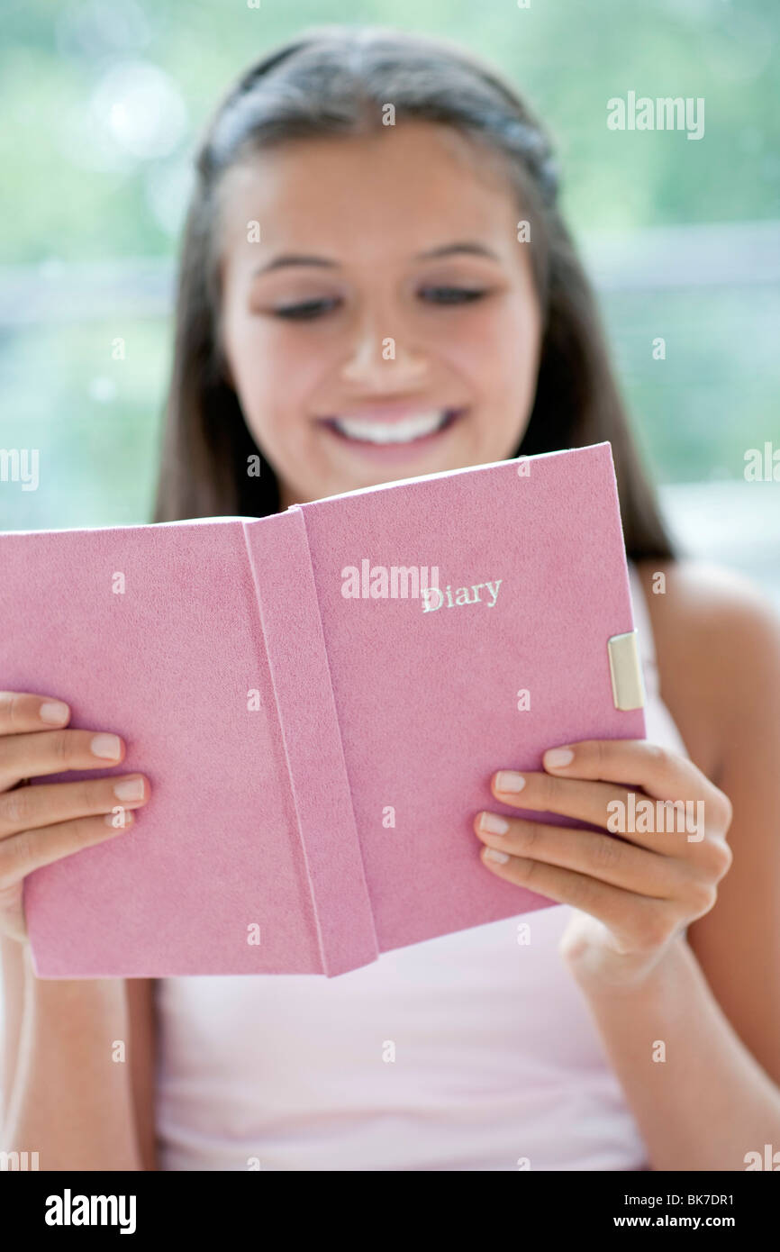 Teenage girl and her diary Stock Photo - Alamy