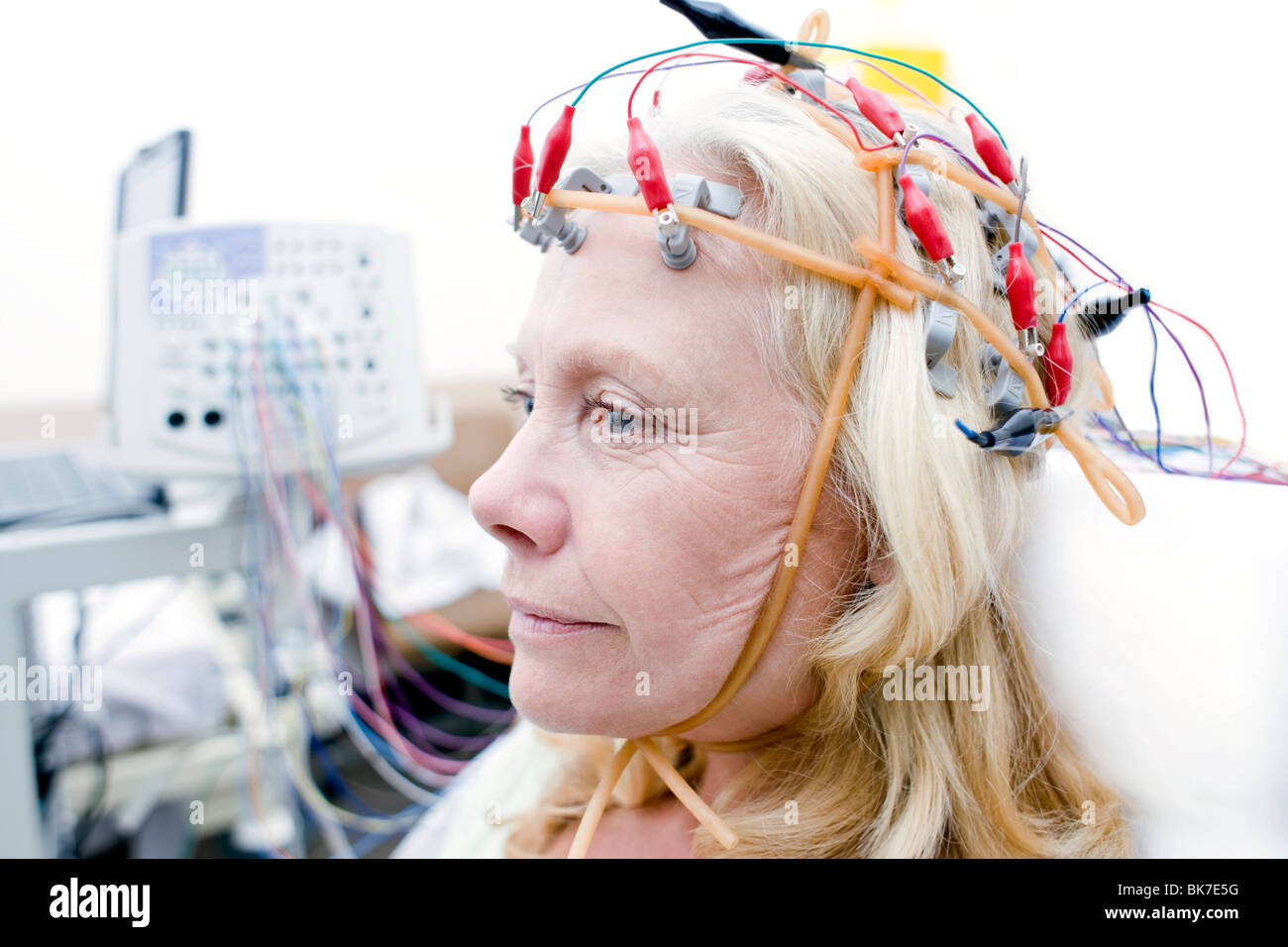 Electroencephalography hi-res stock photography and images - Alamy