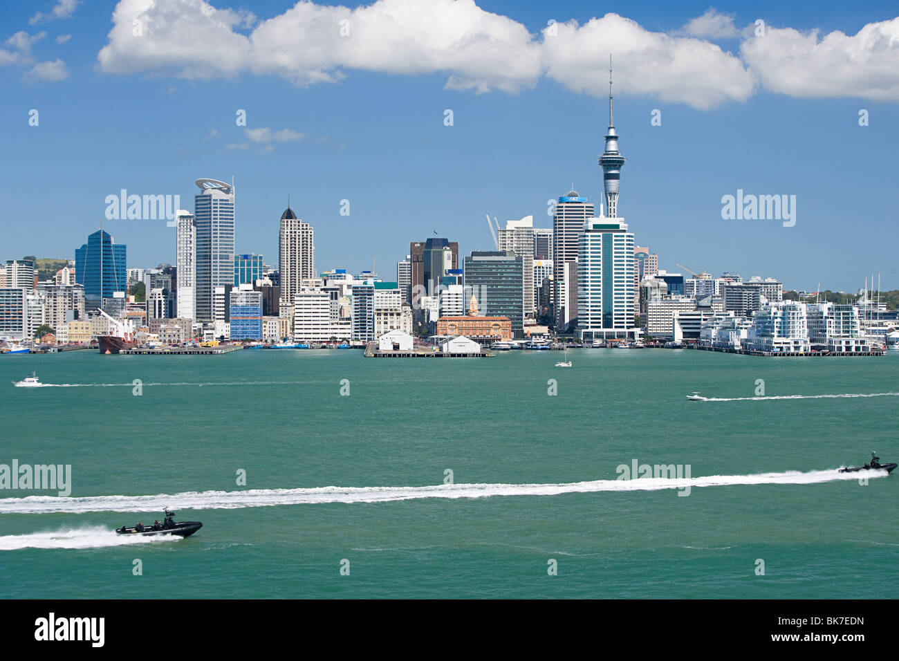Auckland skyline hi-res stock photography and images - Alamy