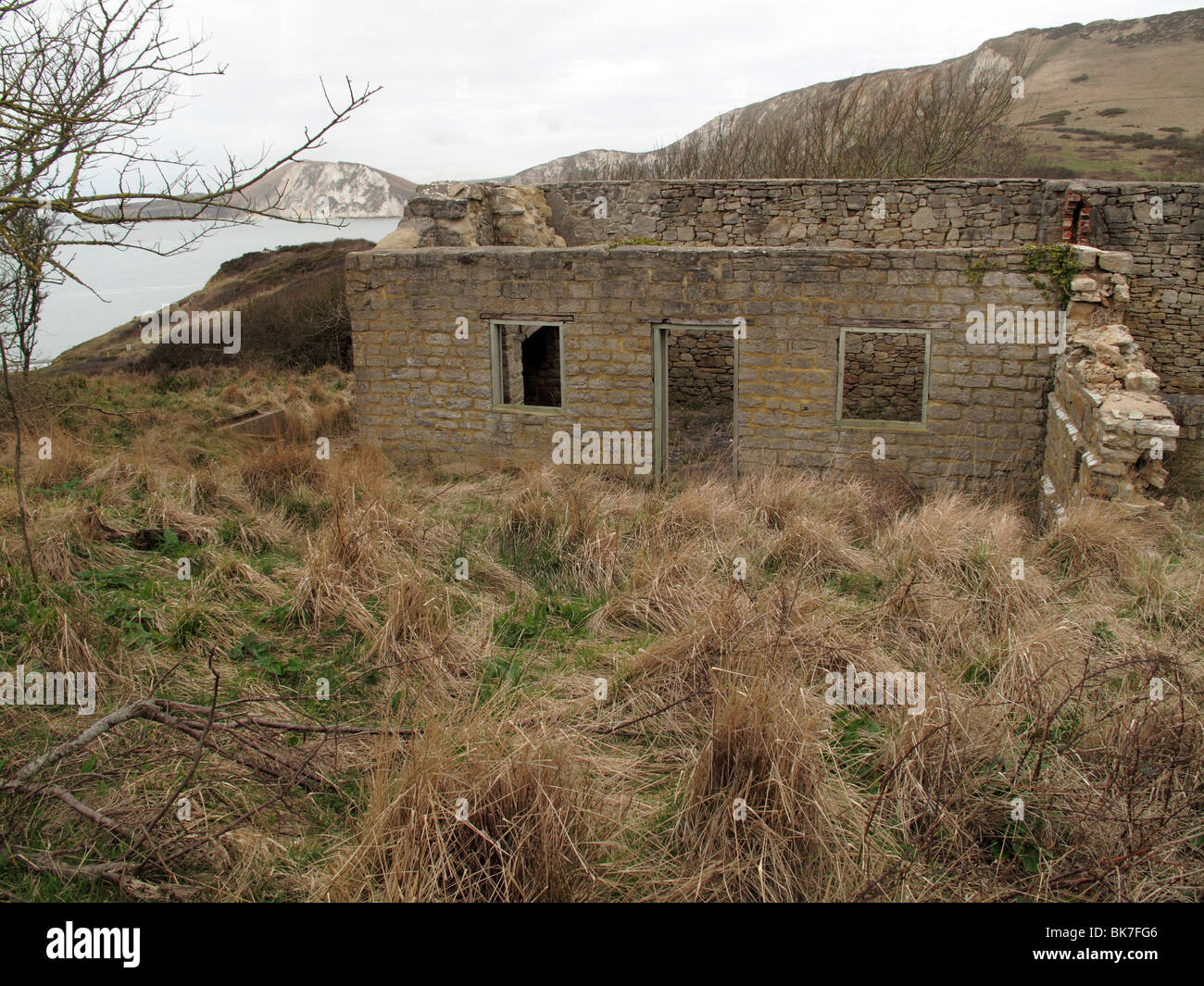 Roofless building hi-res stock photography and images - Alamy