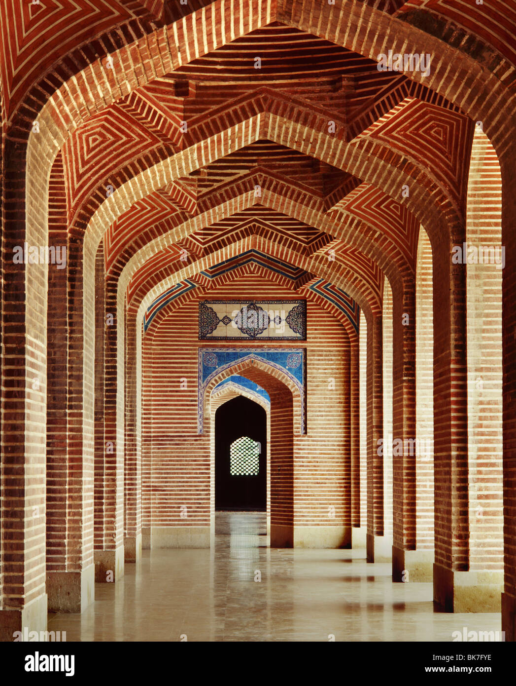 Shah Jehan's Mosque, dating from the early 17th century, Thatta ...