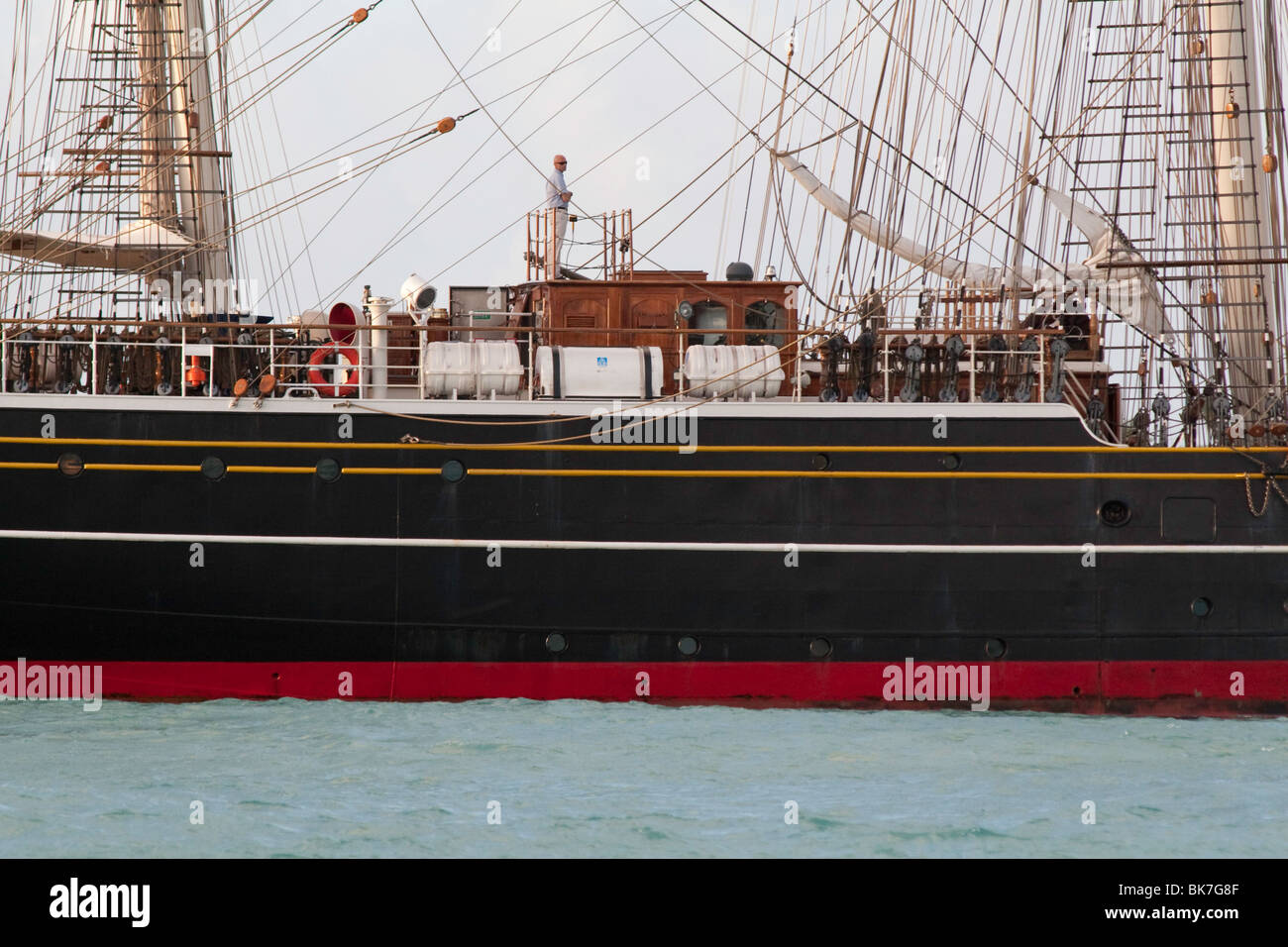 Square rigged ship hi-res stock photography and images - Alamy