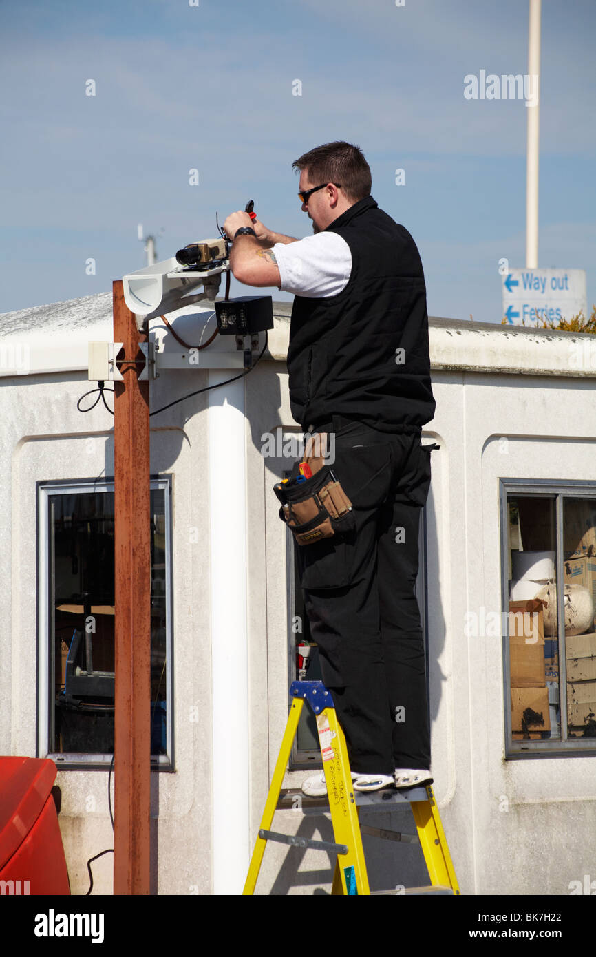 Installing ladders hi-res stock photography and images - Alamy