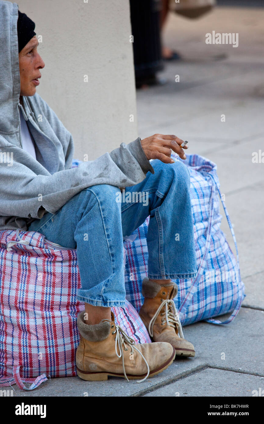 Homeless woman in Washington DC Stock Photo - Alamy