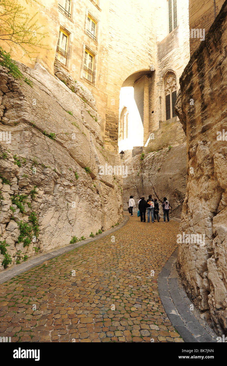 Walkway between buildings hi-res stock photography and images - Alamy