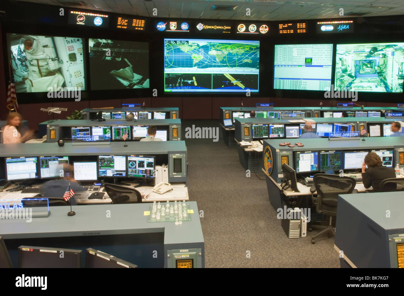 Interior interior nasa horizontal hi-res stock photography and images ...