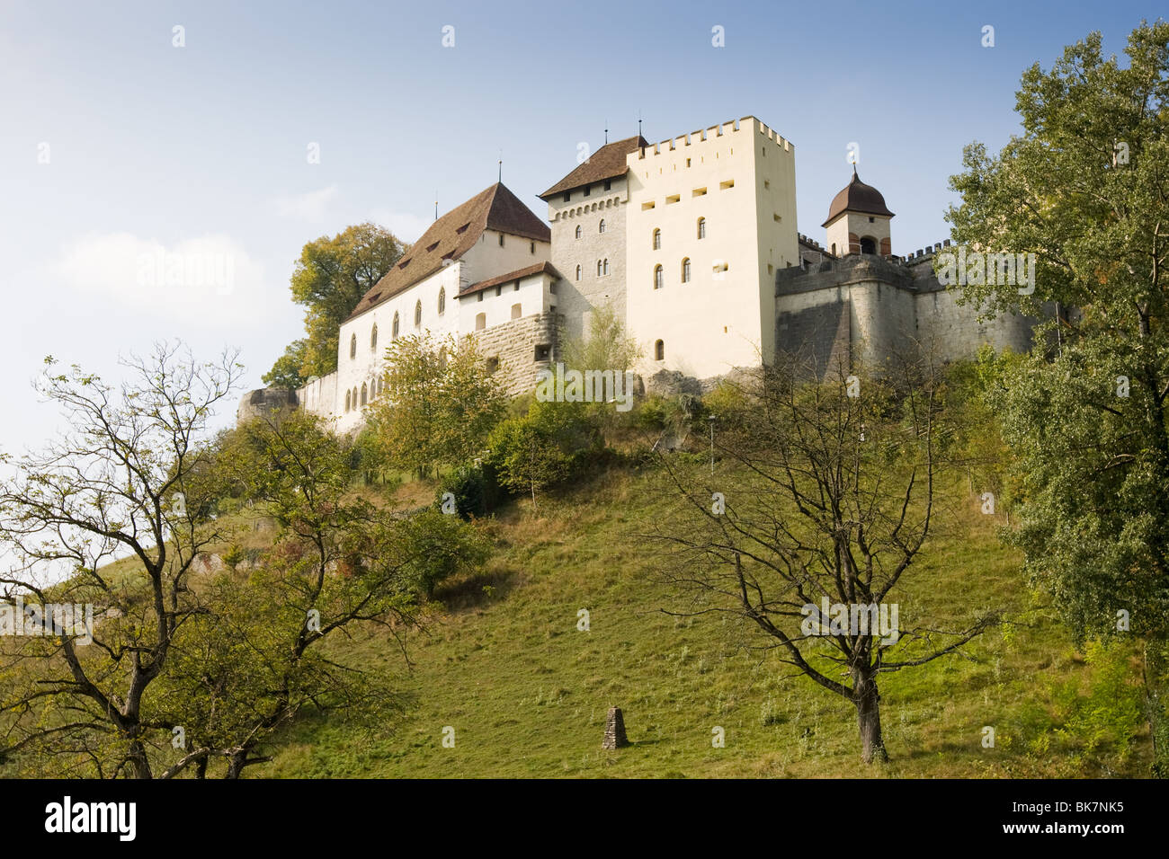 Castle Lenzburg, Schloss Lenzburg, Aargau, Switzerland Stock Photo - Alamy