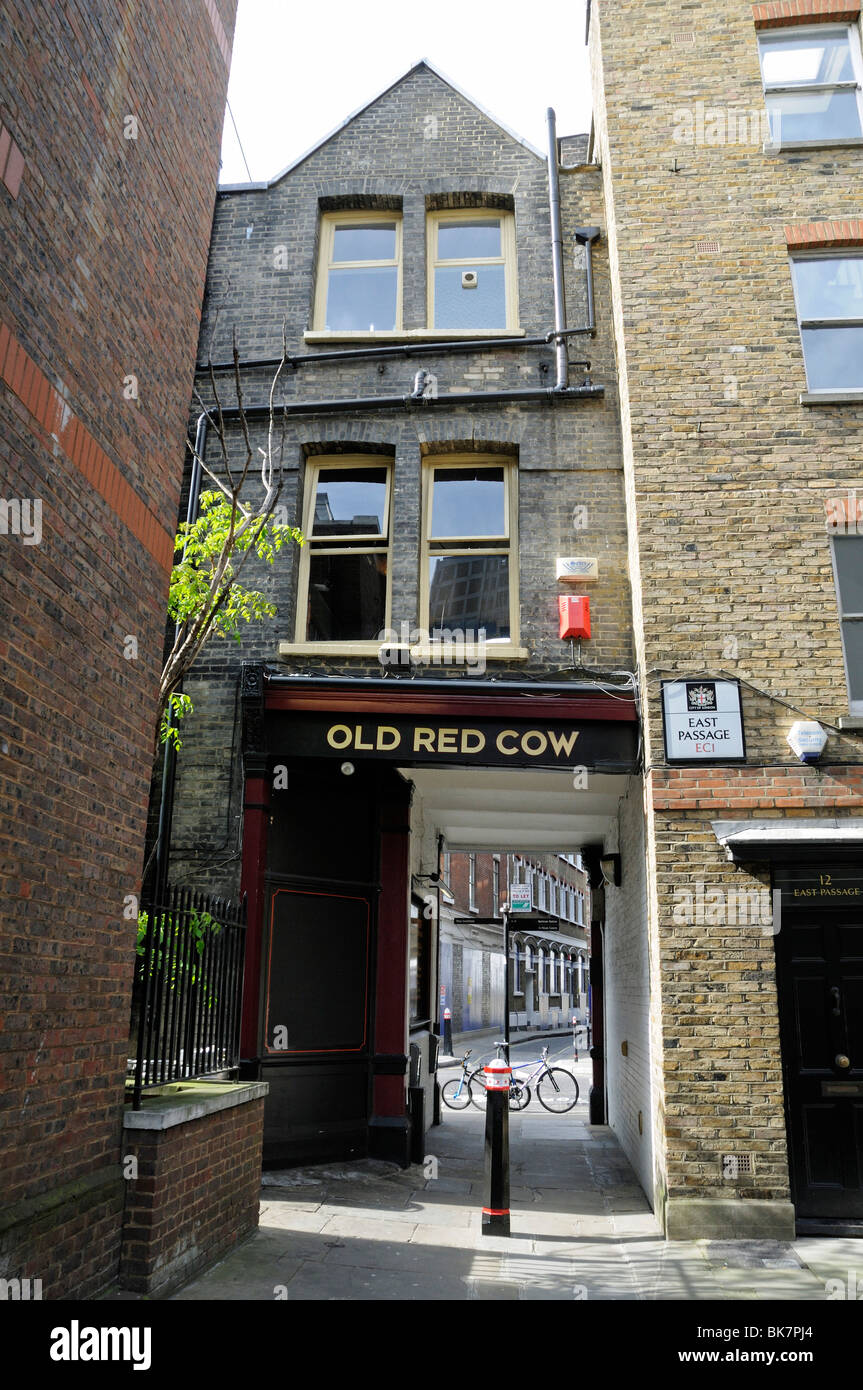 Ye old red cow hi-res stock photography and images - Alamy