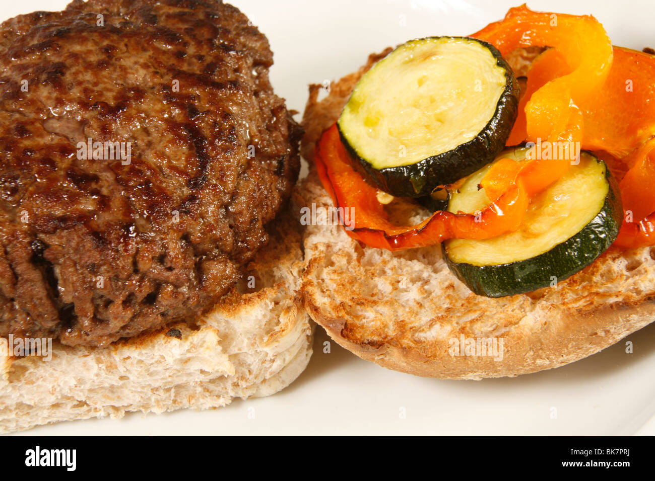 Beefburger on bun Stock Photo - Alamy