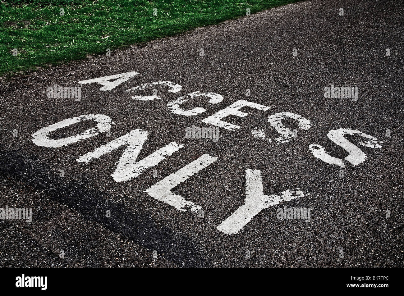 Tarmac Sign High Resolution Stock Photography and Images - Alamy
