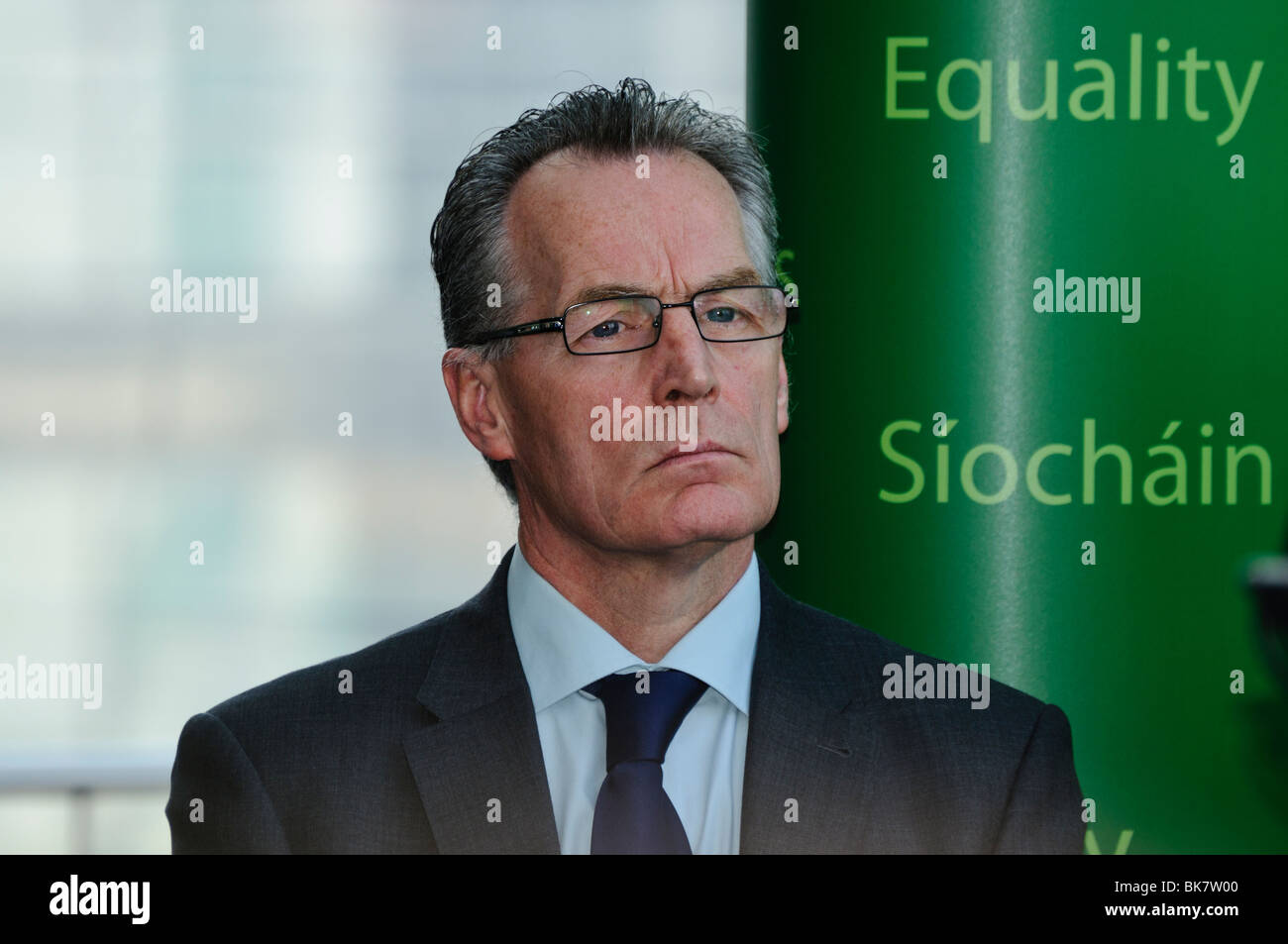 Gerry kelly hi-res stock photography and images - Alamy
