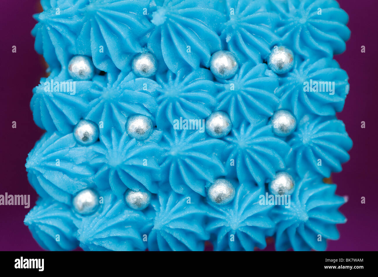 Individual square cakes hi-res stock photography and images - Alamy