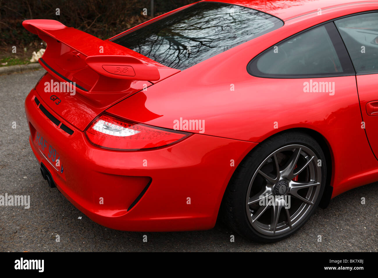 Porsche rouge hi-res stock photography and images - Alamy