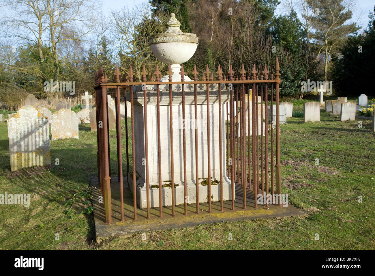 Georgian iron railings hi-res stock photography and images - Alamy