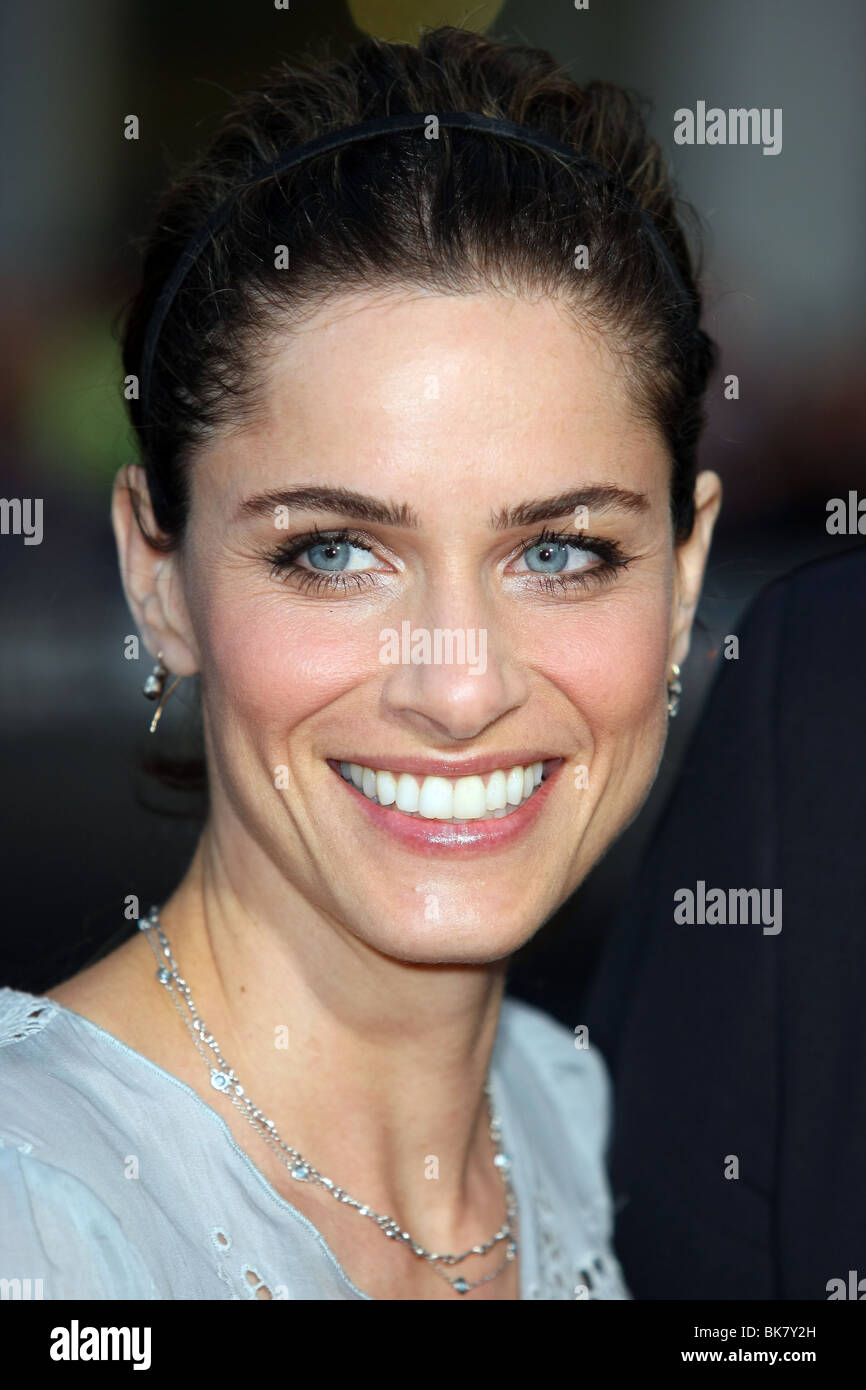 Amanda Peet's Instagram, Twitter & Facebook on IDCrawl