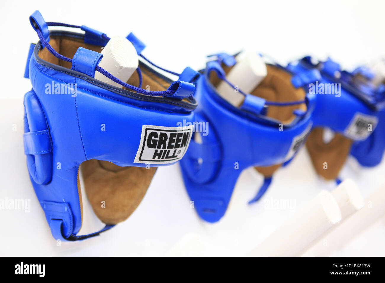 Boxing headgear hi-res stock photography and images - Alamy