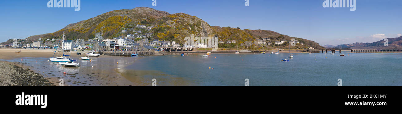 Mawddach estuary view hi-res stock photography and images - Alamy