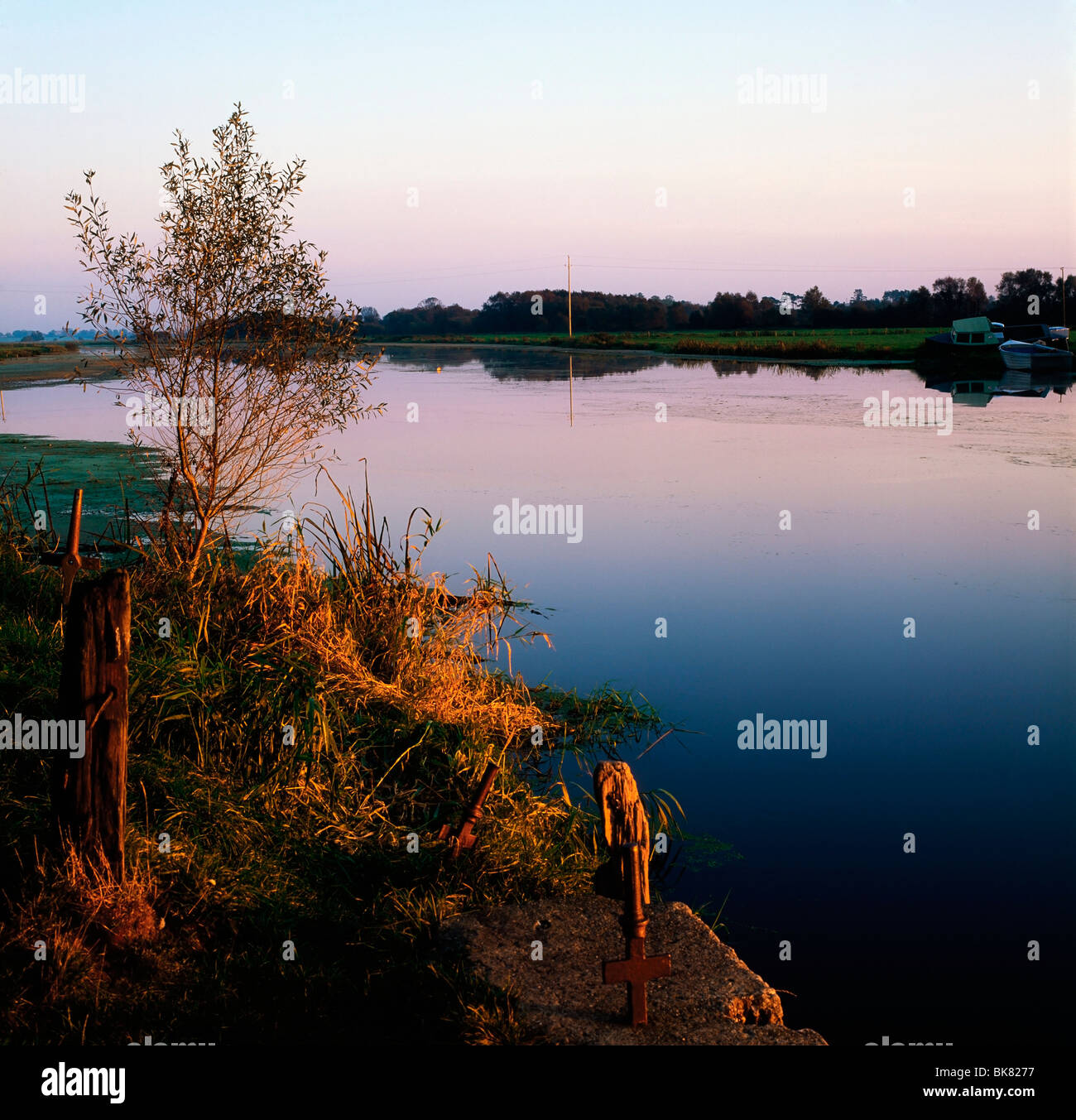 River Bann At Dusk At Bannfoot, Co Armagh, Ireland Stock Photo - Alamy