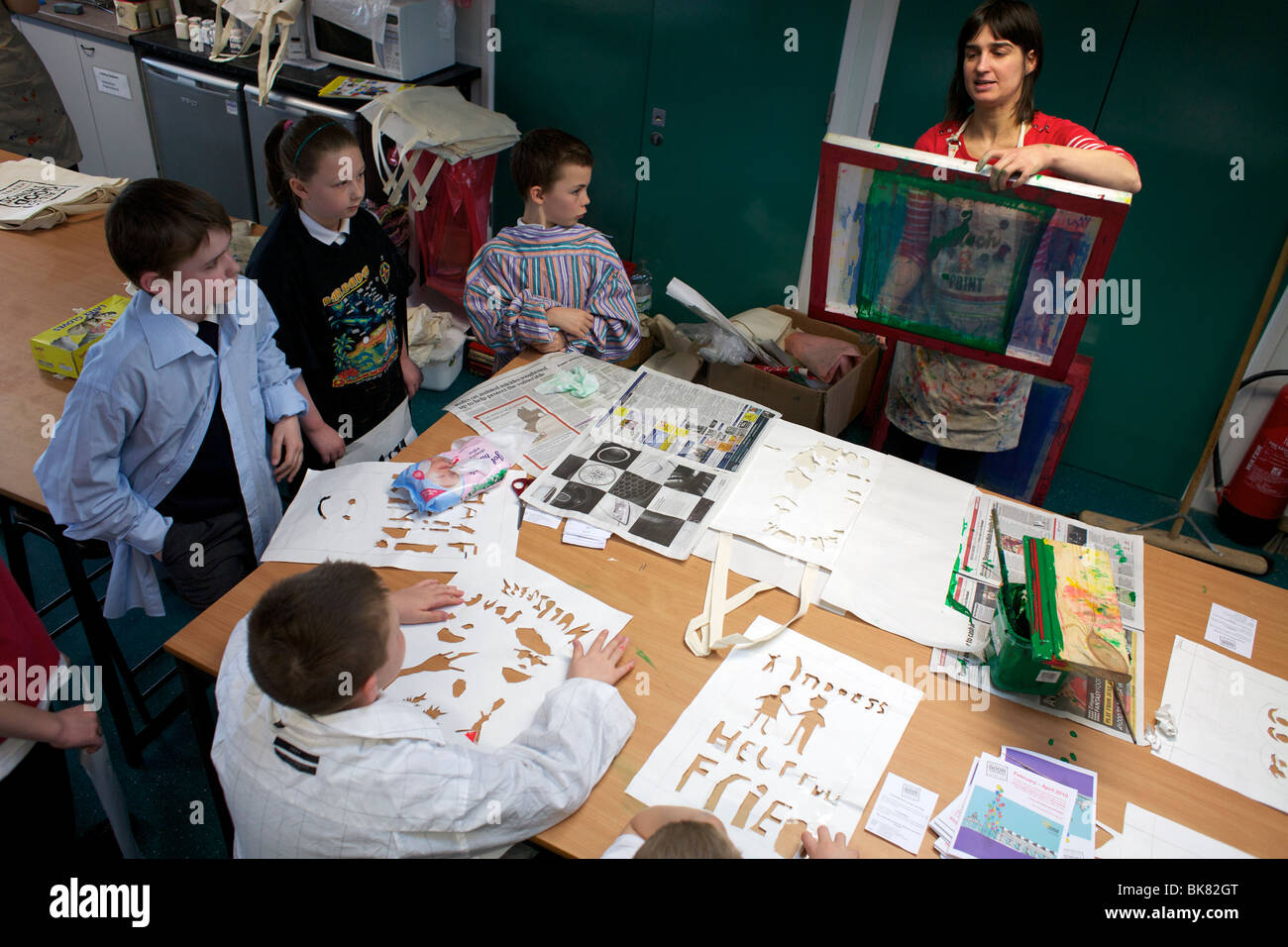 School Children being taught Screen Printing Stock Photo - Alamy