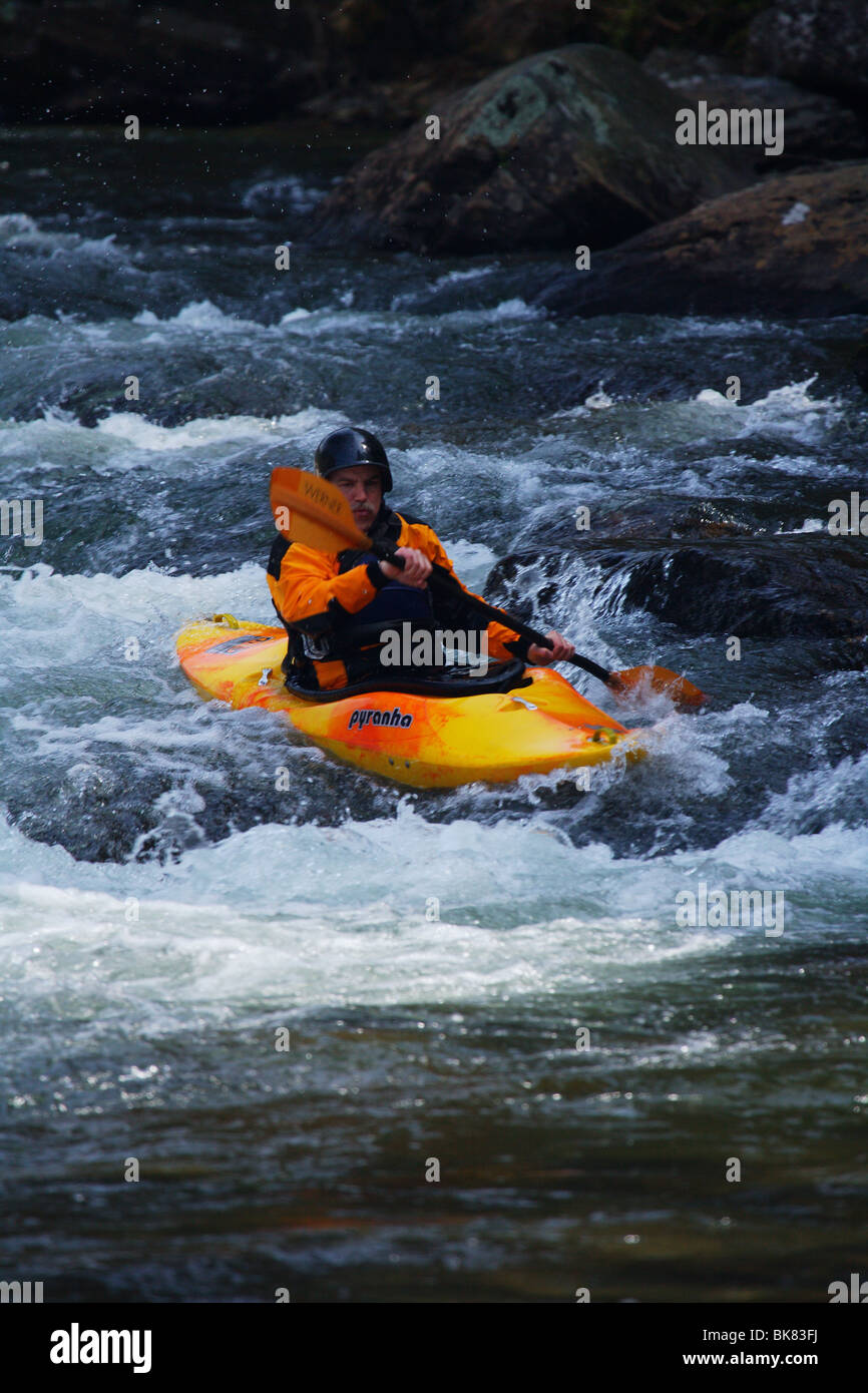See through kayak hi-res stock photography and images - Alamy