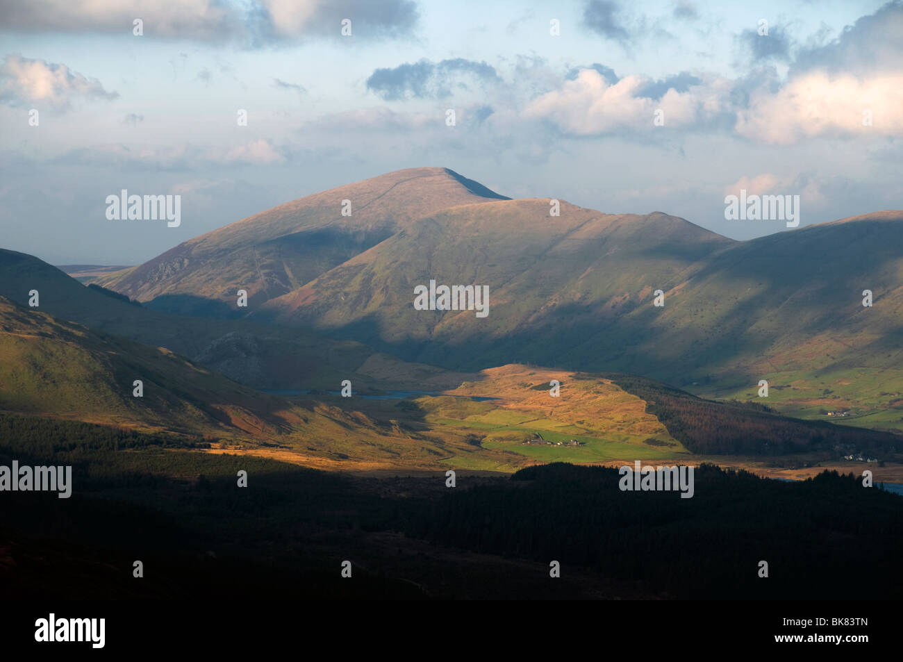Sunset on Moel Eilio mountain, from near Beddgelert, Snowdonia, North ...