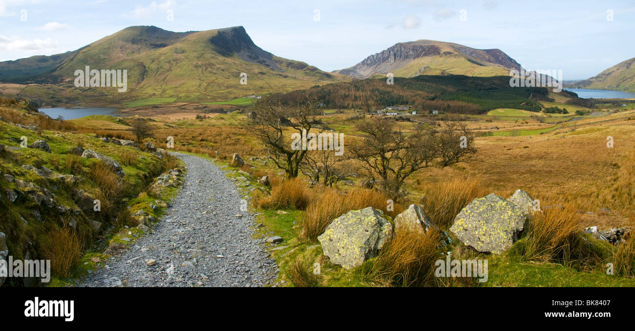 Mynydd Drws-y-coed - Y Garn (Nantlle Ridge) and Mynydd Mawr over Llyn-y ...