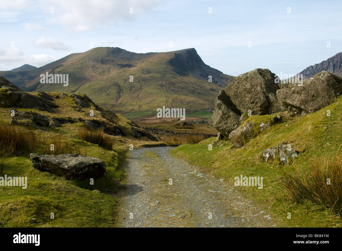 Mynydd Drws-y-coed and Y Garn (Nantlle Ridge), Snowdonia, North Wales ...