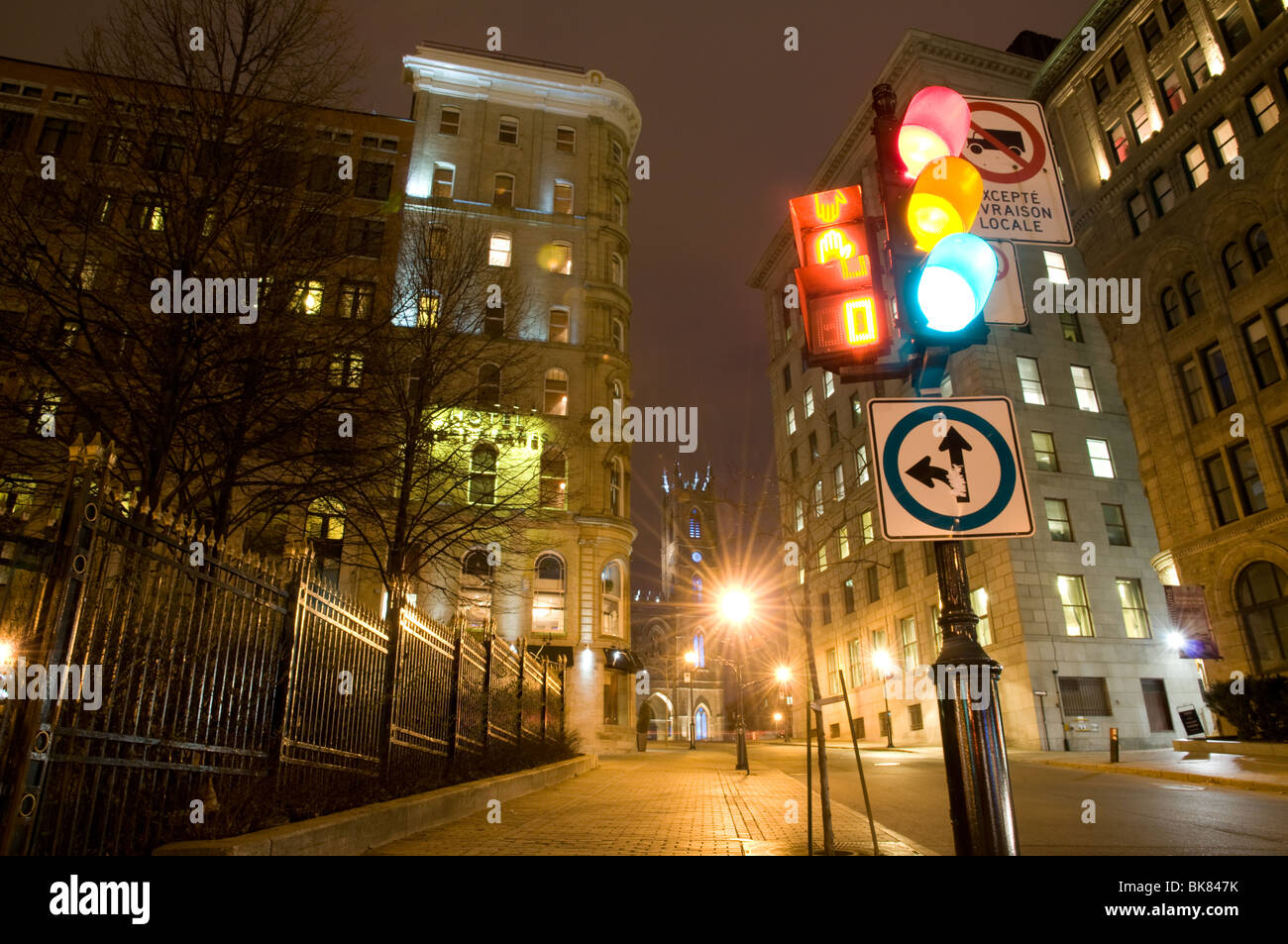 Night time scene in Montreal, Canada Stock Photo - Alamy