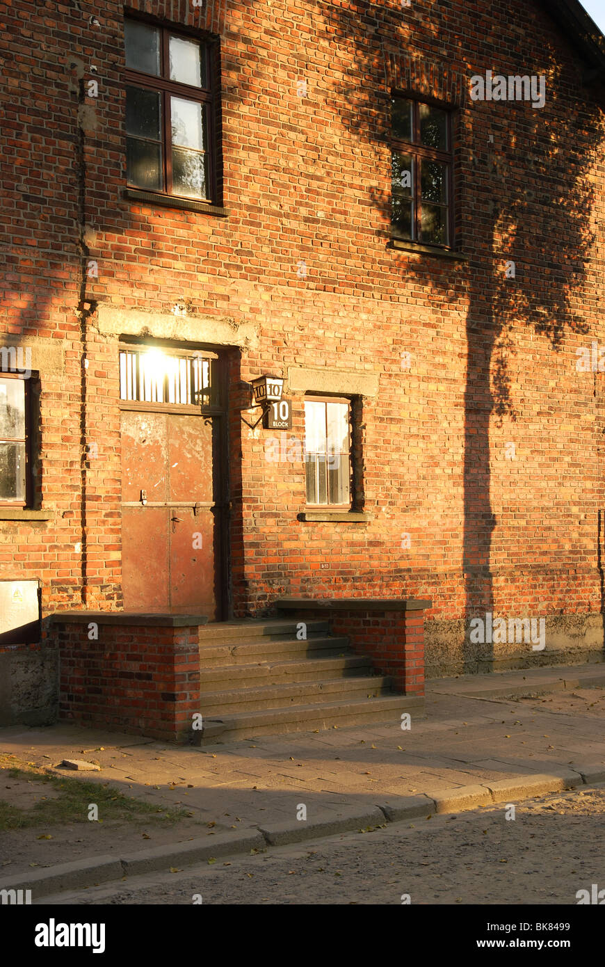 Entrance door in block 10 barrack, Auschwitz concentration camp Stock ...