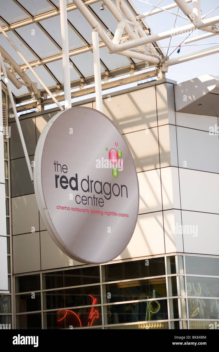 Red dragon centre hi-res stock photography and images - Alamy