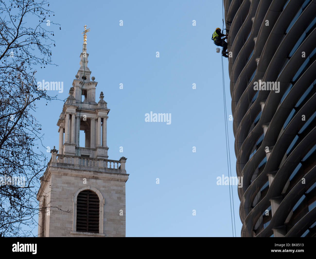 Vanguard london office hi-res stock photography and images - Alamy
