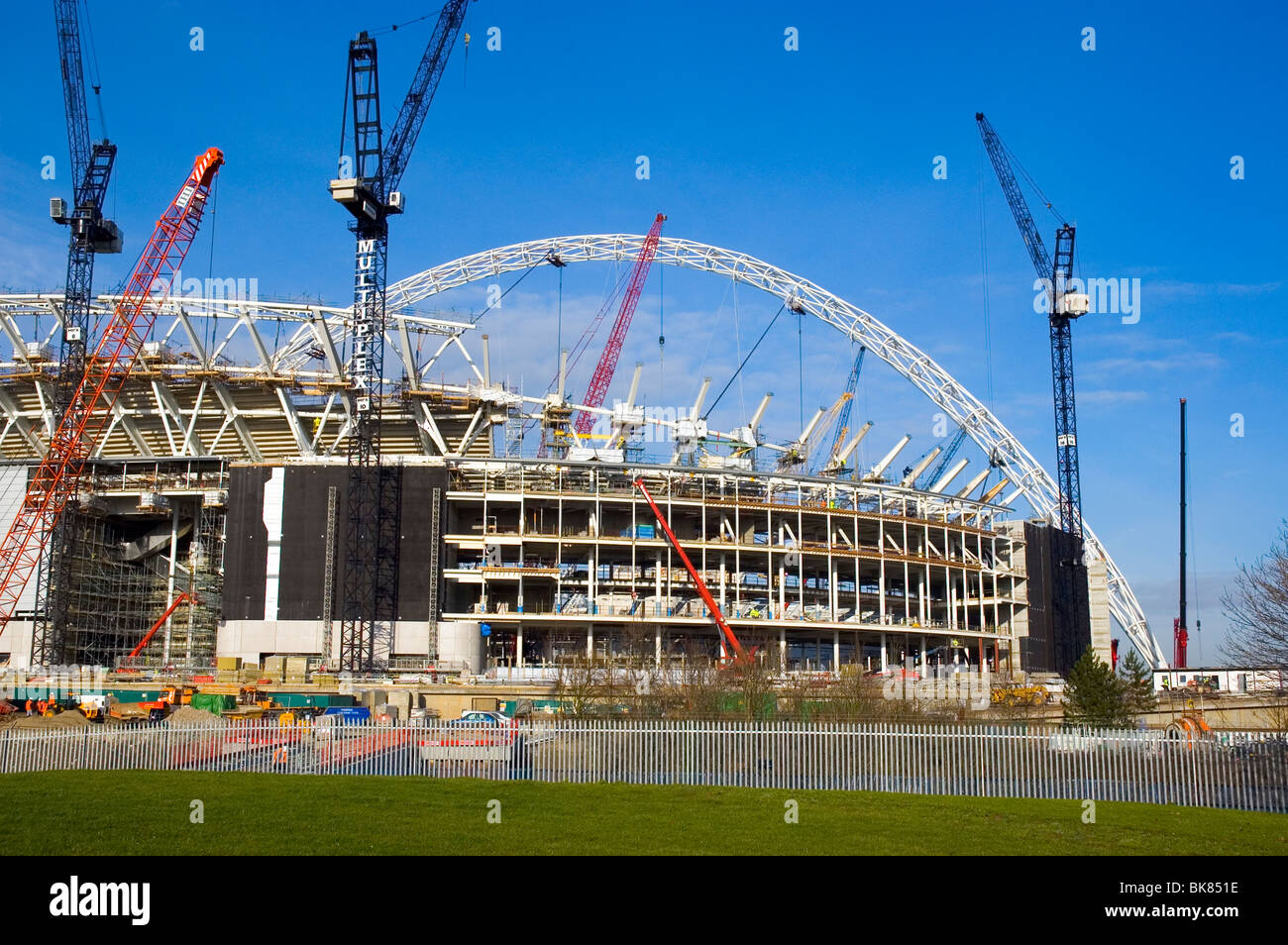 Wembley stadium construction hi-res stock photography and images - Alamy