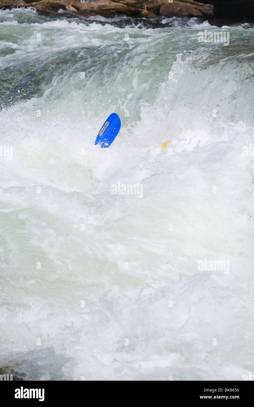 MALE KAYAKER CRASHING THROUGH RAPIDS BULL SLUICE CHATTOOGA RIVER ...