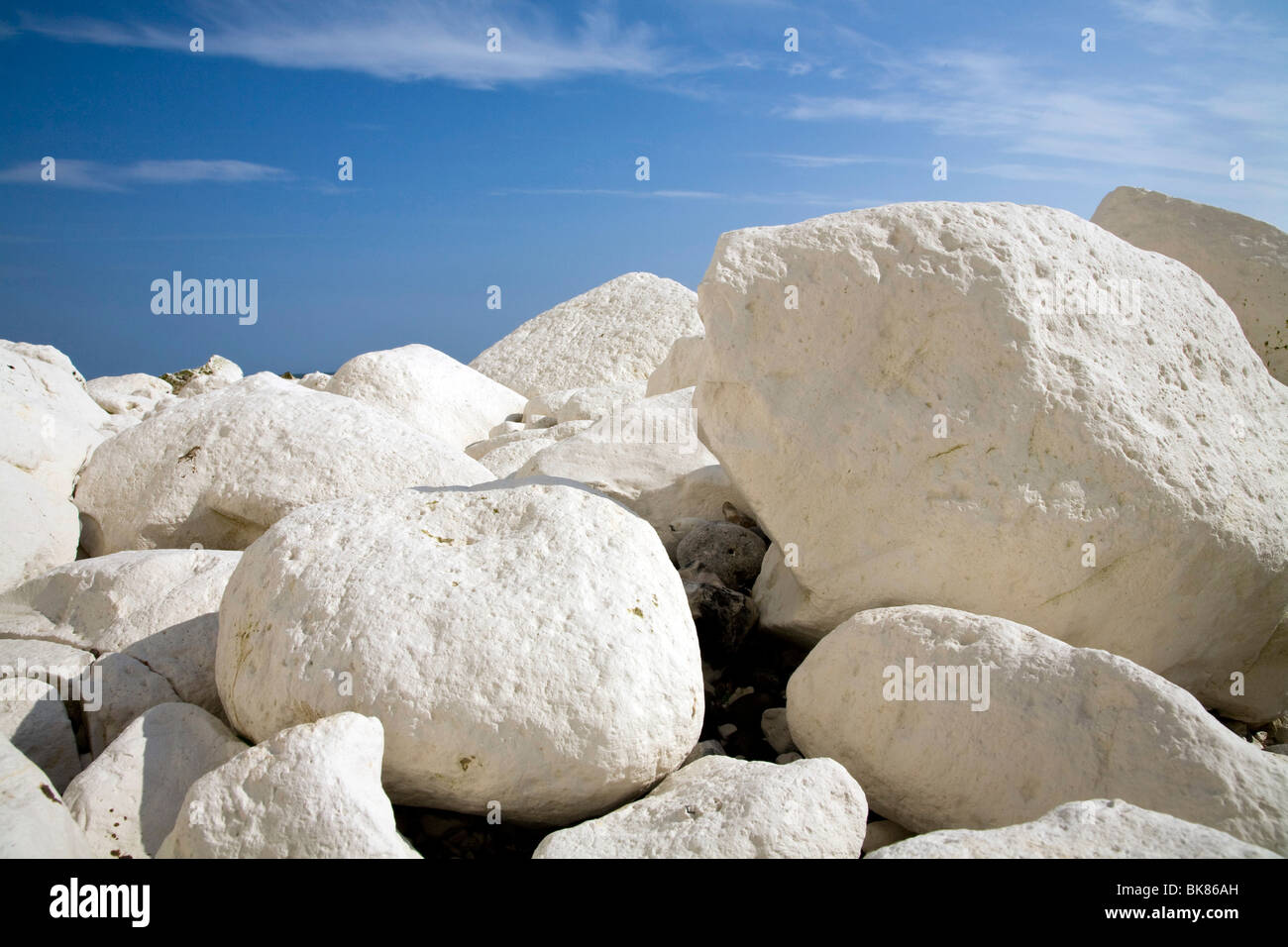 Chalk on beach hi-res stock photography and images - Alamy
